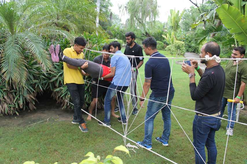 Spider Web - Adventure Crew